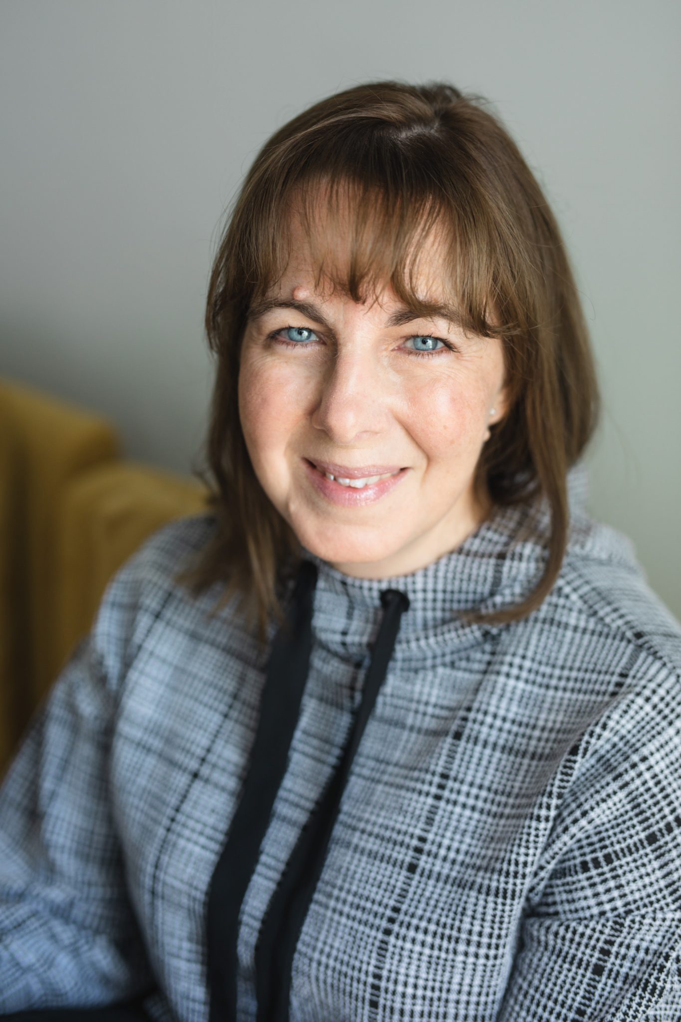 Montreal Headshot Photographer - Michelle Little Photography