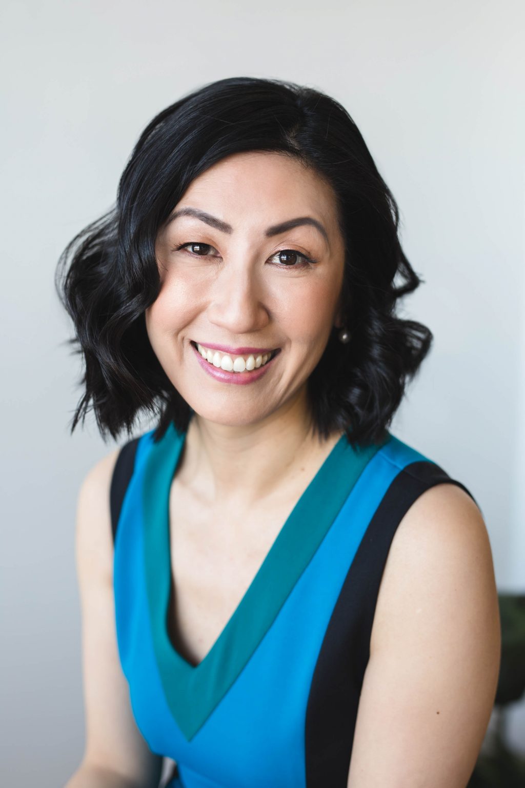 Headshot Photographer with Studio - Michelle Little Photography