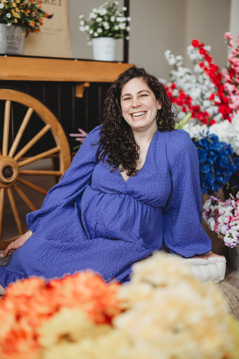 Maternity Post with Floral Set - Michelle Little Photography